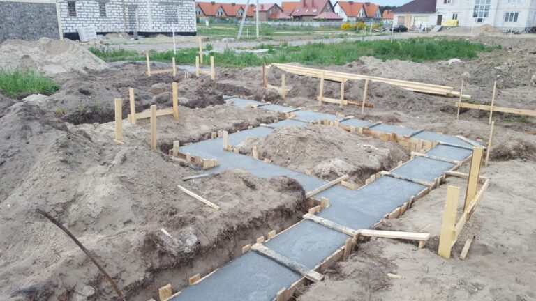 Trench Fill vs Strip Foundation | Key Differences Explained